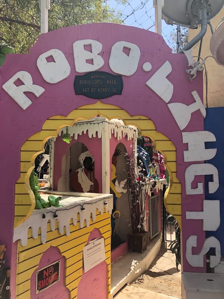 RoboLights Might Be The Coolest Thing In California (That I’ve Seen So Far)