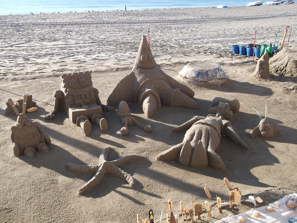 12 of the Coolest Nerdy Sand Sculptures