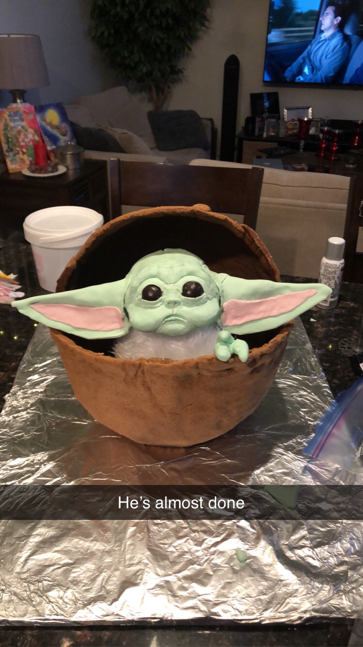 Check Out This Gingerbread and Fondant Baby Yoda!
