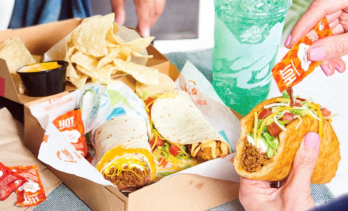 Alcoholic Oreos Exist And They're Super Easy to Make