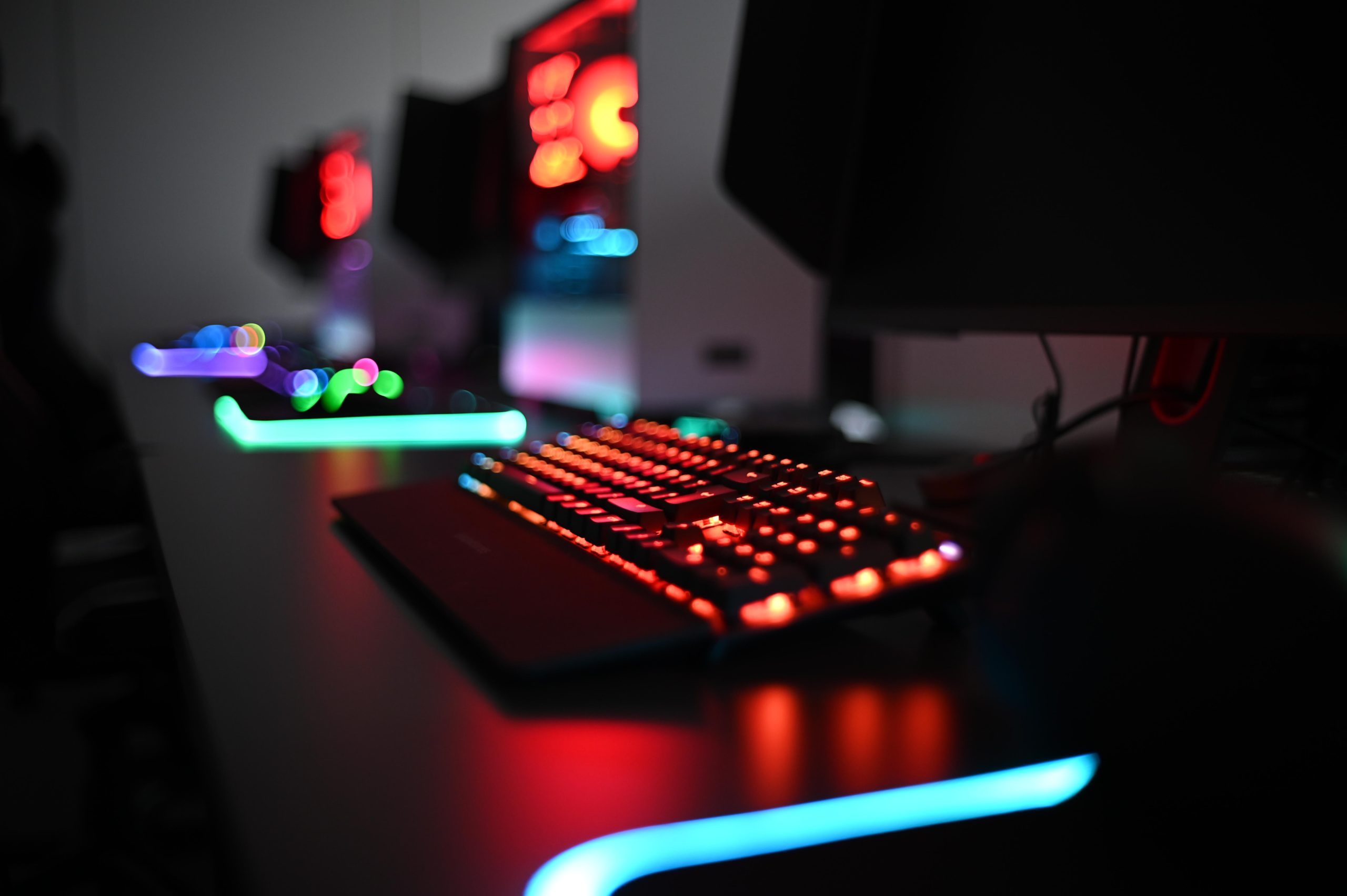 The Differences Between Professional Esports Players And Casual Gamers