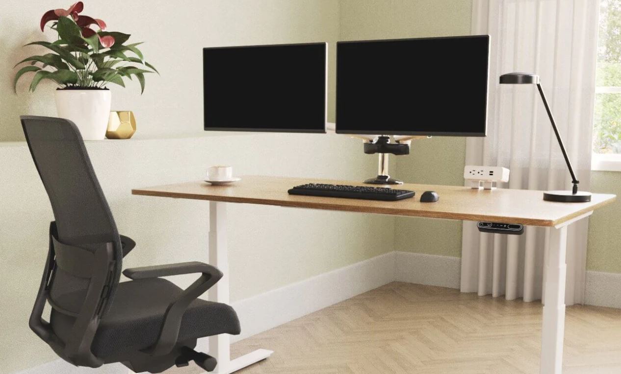 The Advantages of Using an Adjustable Desk for Improved Health and ...