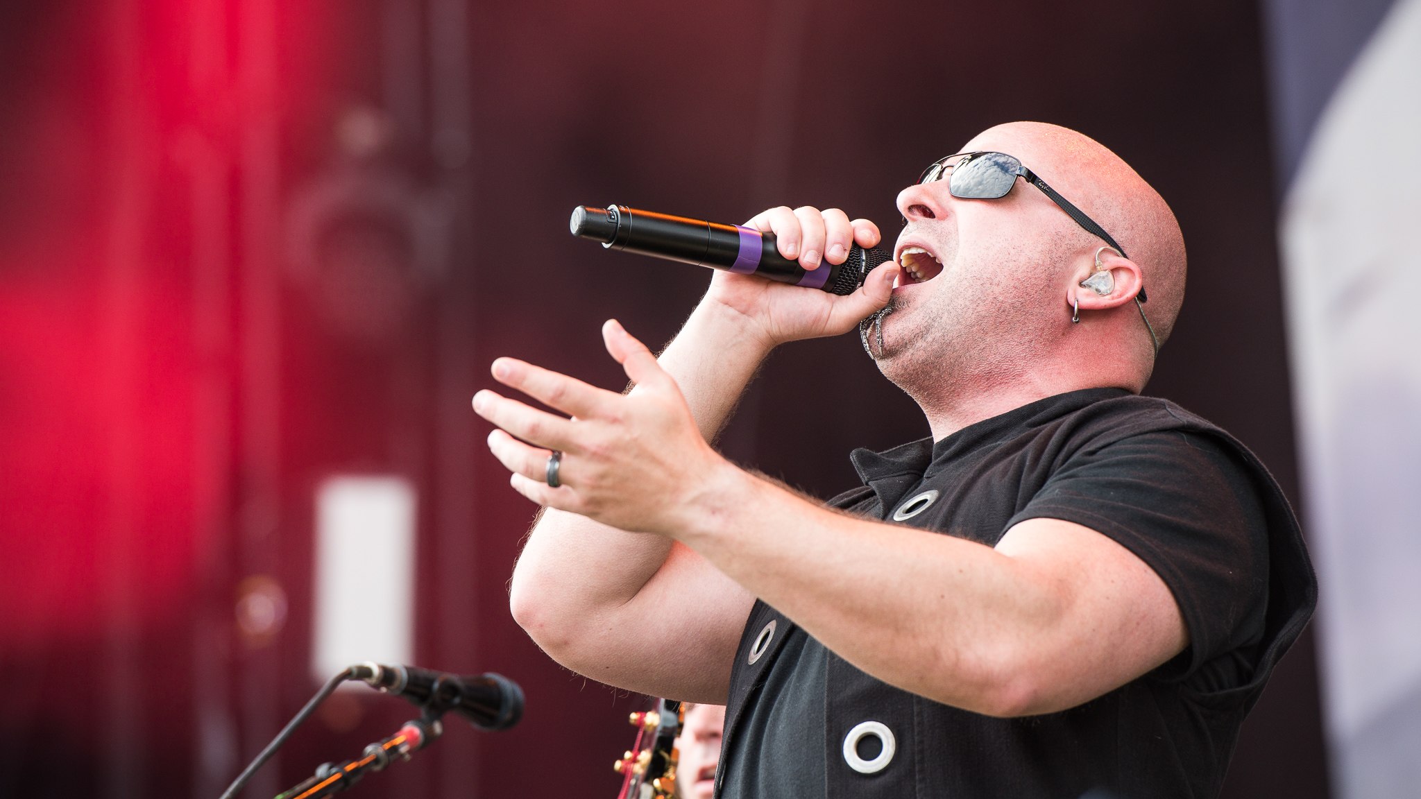 Disturbed Frontman David Draiman Calls Tinder "Absolute S***show"