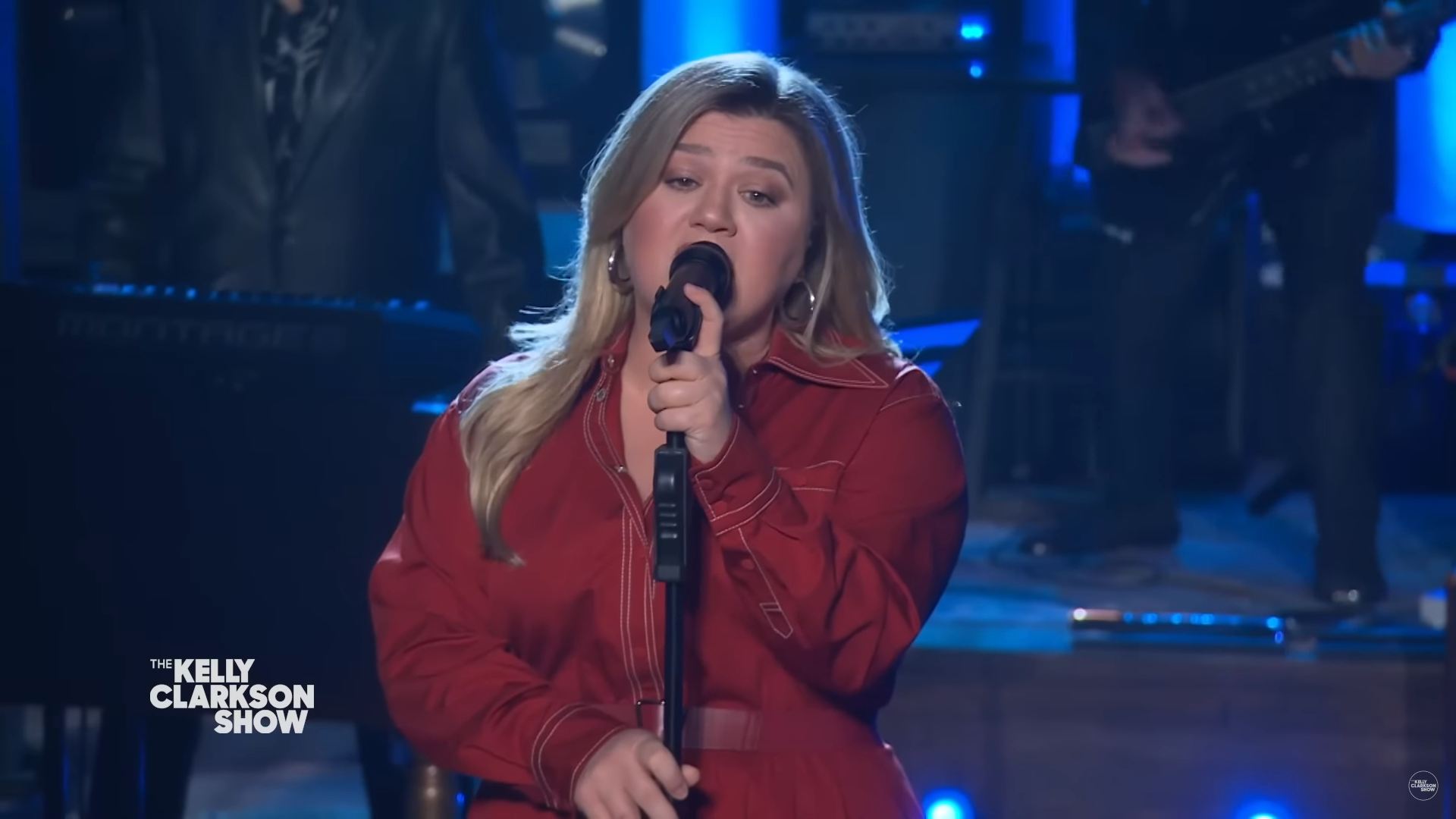 Kelly Clarkson Responds to Toxic Workplace Accusations Kelly Clarkson Responds to Toxic Workplace Accusations