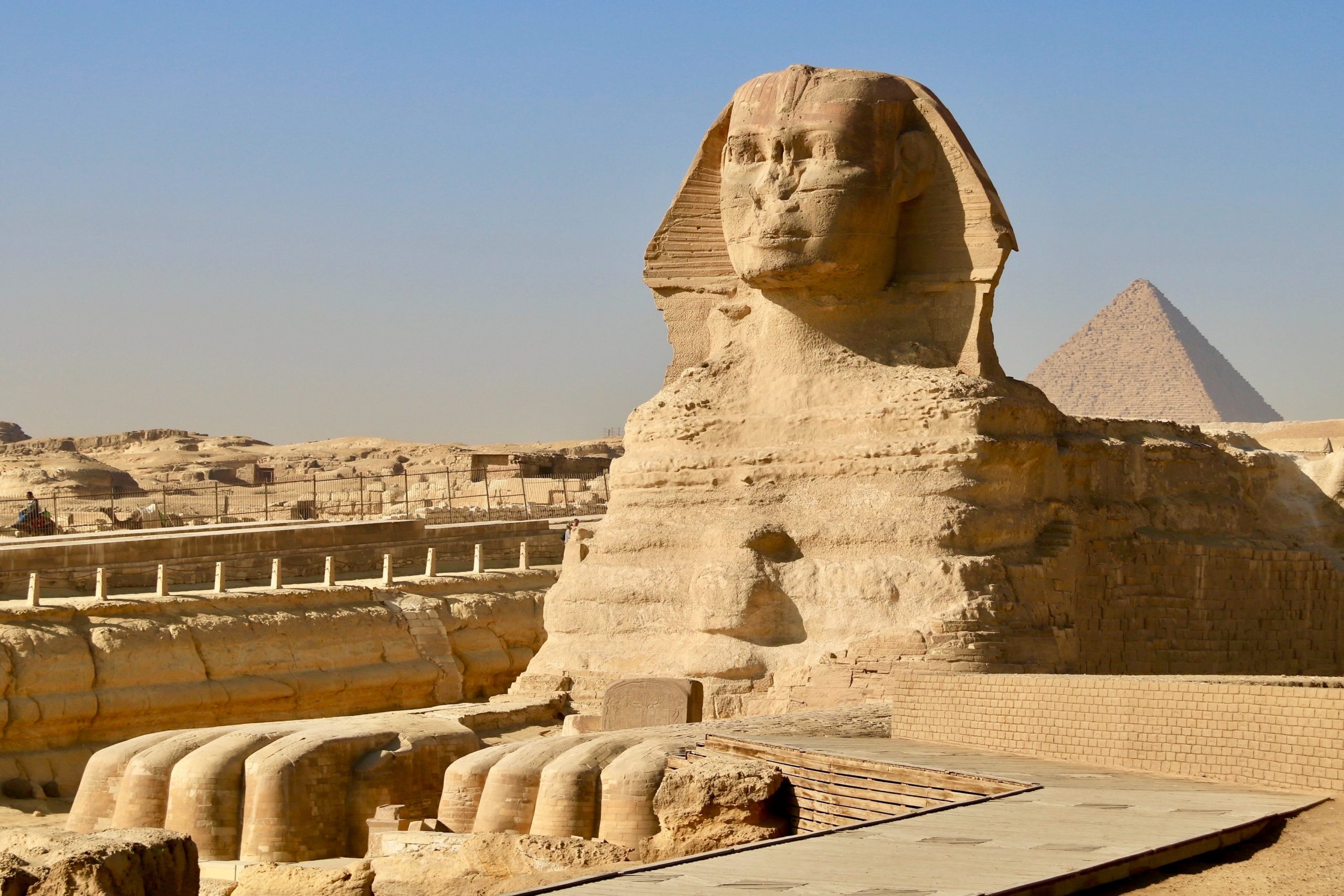 10 Famous Attractions to Visit in the World