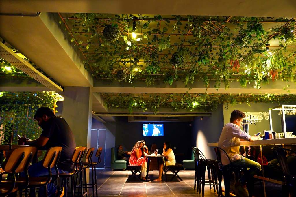 Sipping and Savoring: The Ultimate Guide to Cocktail Bars with ...