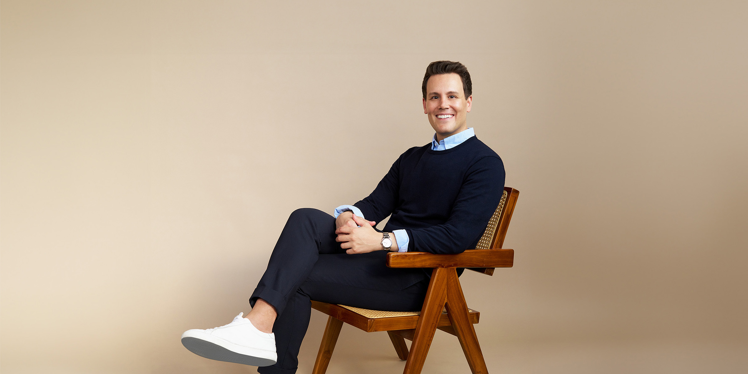 Matthew Hoffman: A Leading Voice in TV Narration and Hosting