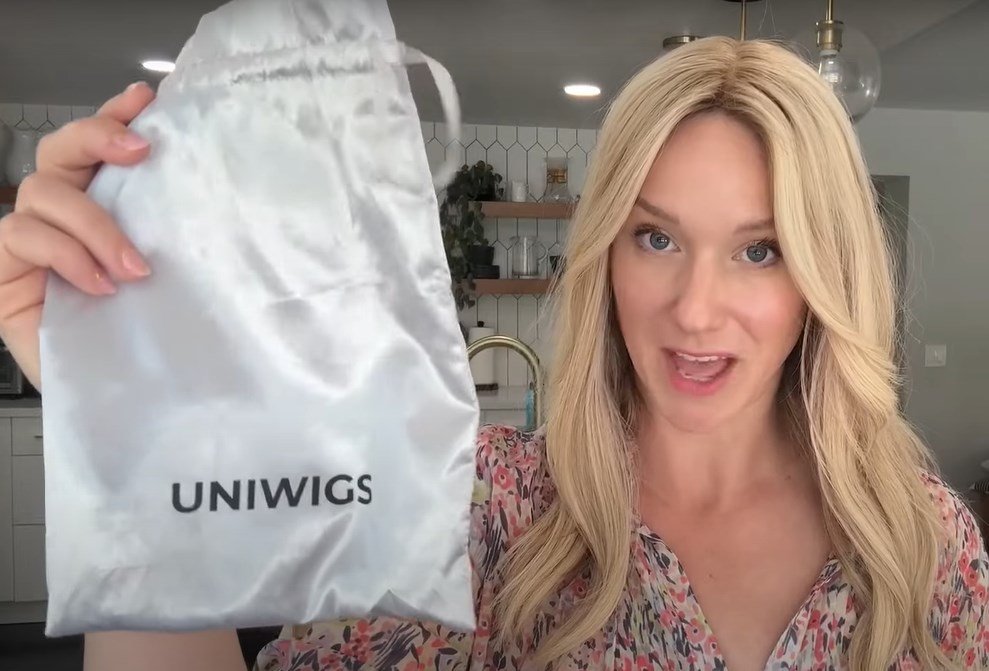 How to Match Hair Toppers with Your Natural Hair Color