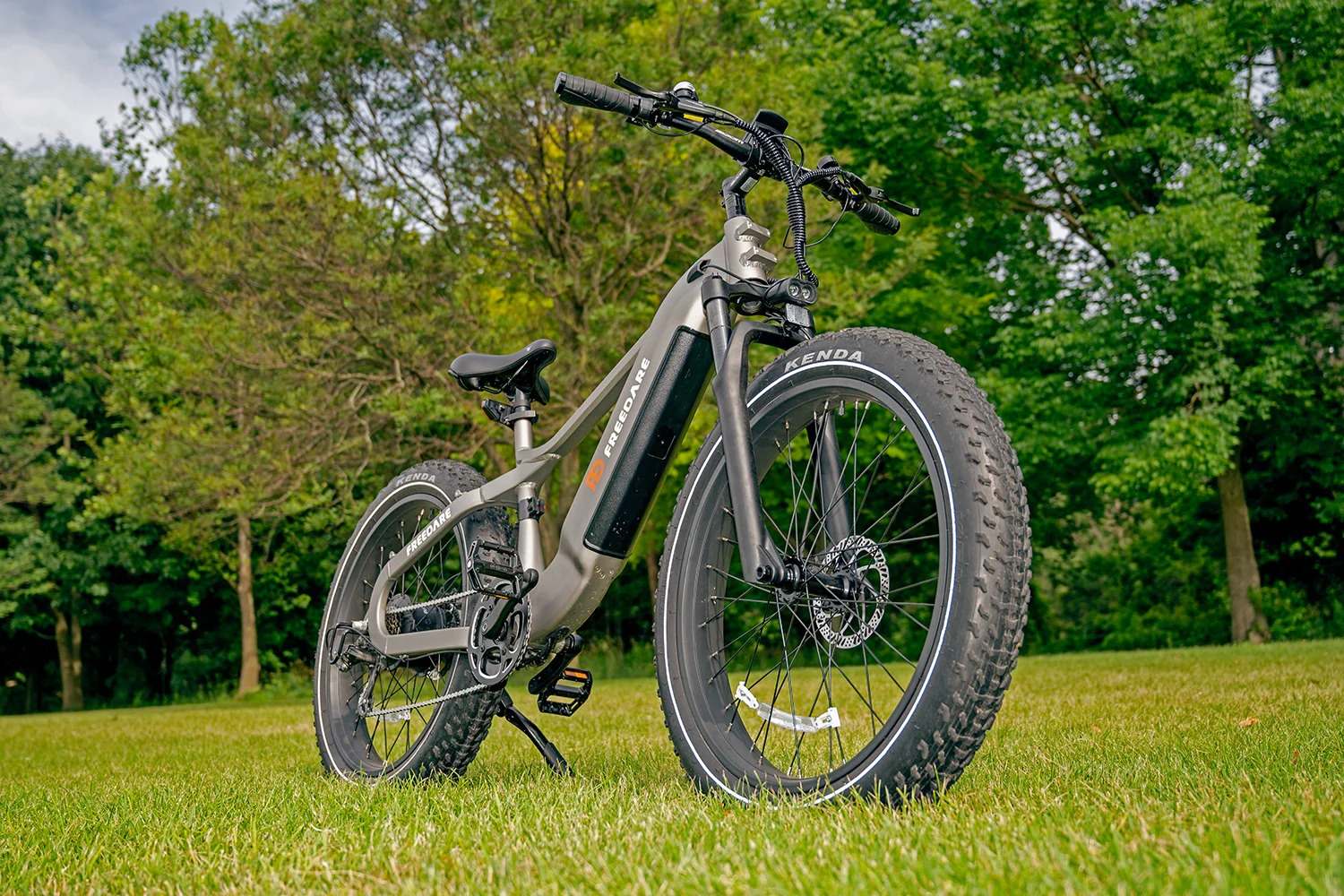 Best Fat Tire E-Bikes for Sand & Snow (2025 Outdoor/Off-Road Beasts)