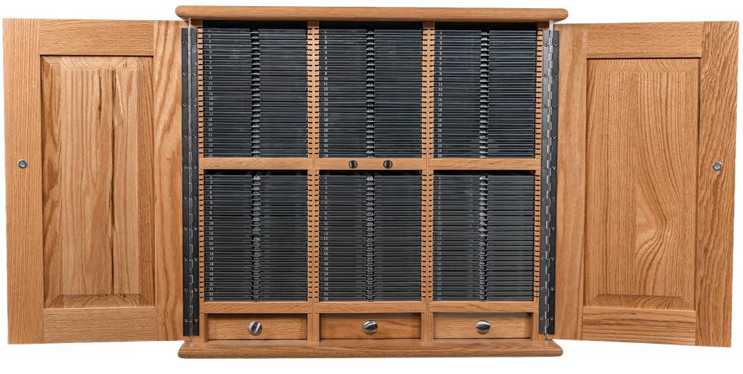 How to Choose the Right Microscope Slide Cabinet for Your Lab Needs