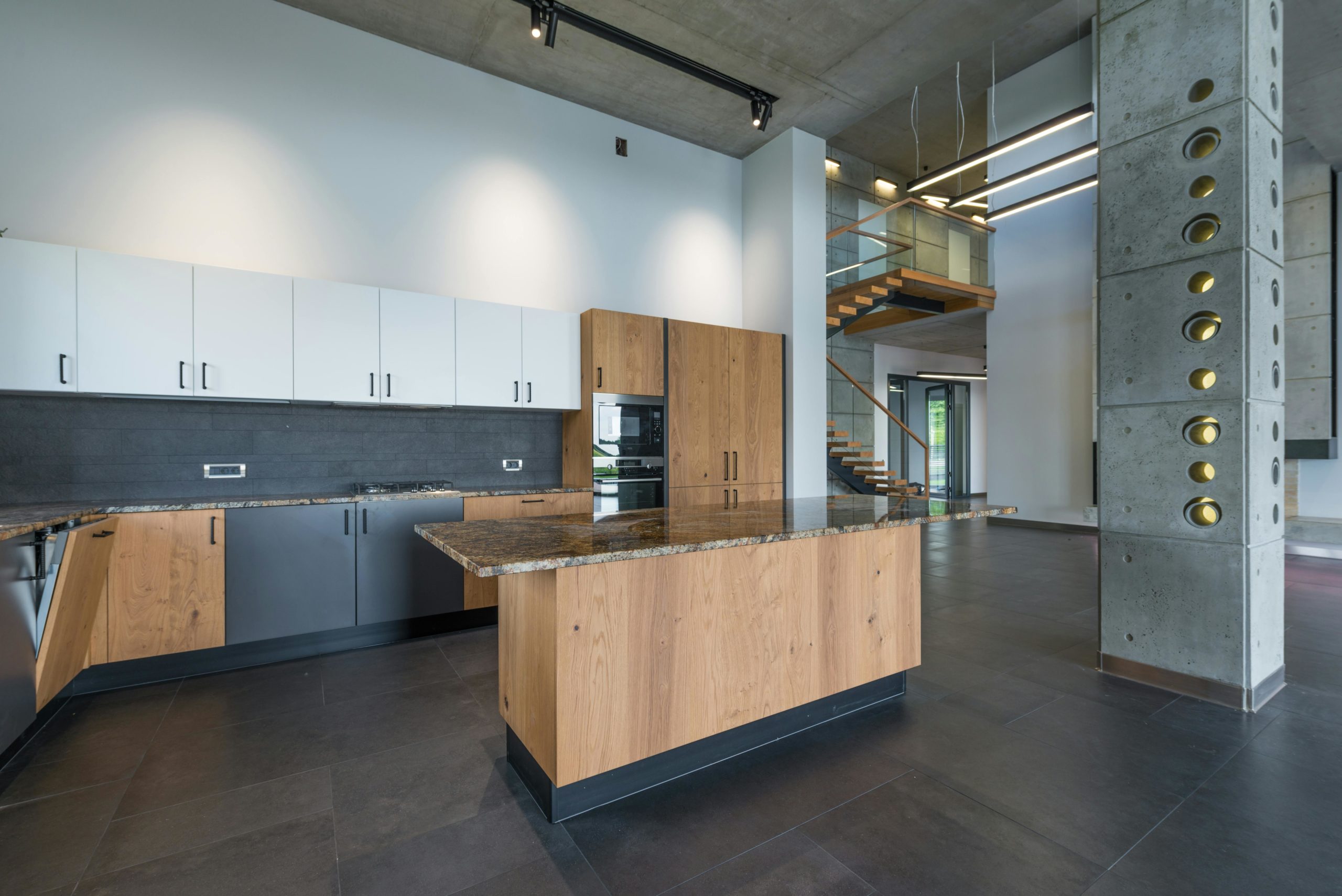 Modern Kitchen Designs: Combining Style, Functionality, and Innovation