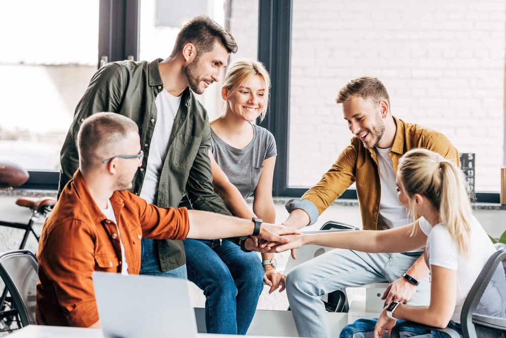 Top Creative Apps That Help Businesses Grow in 2025