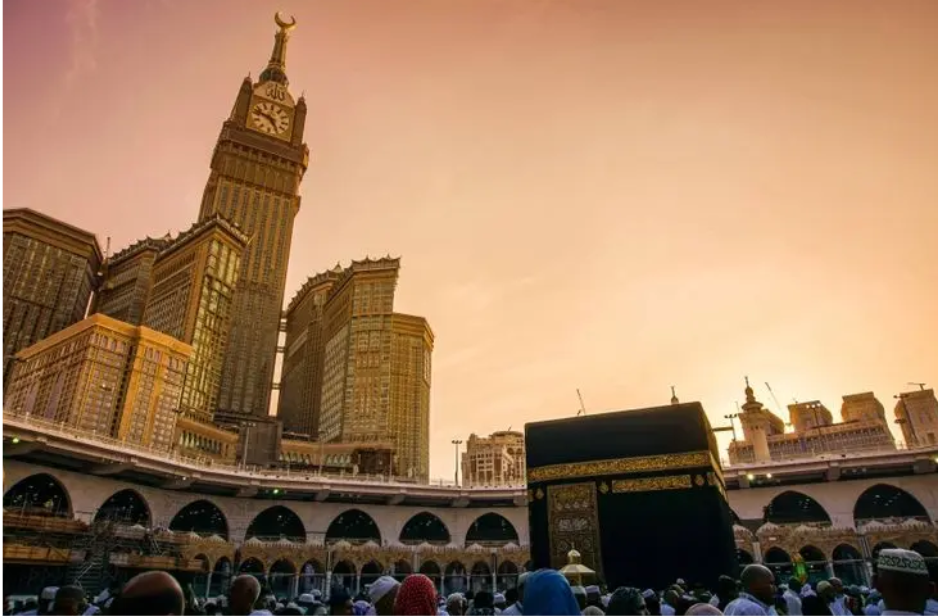 Best Time to Book Umrah Packages from Toronto | 2026 Guide
