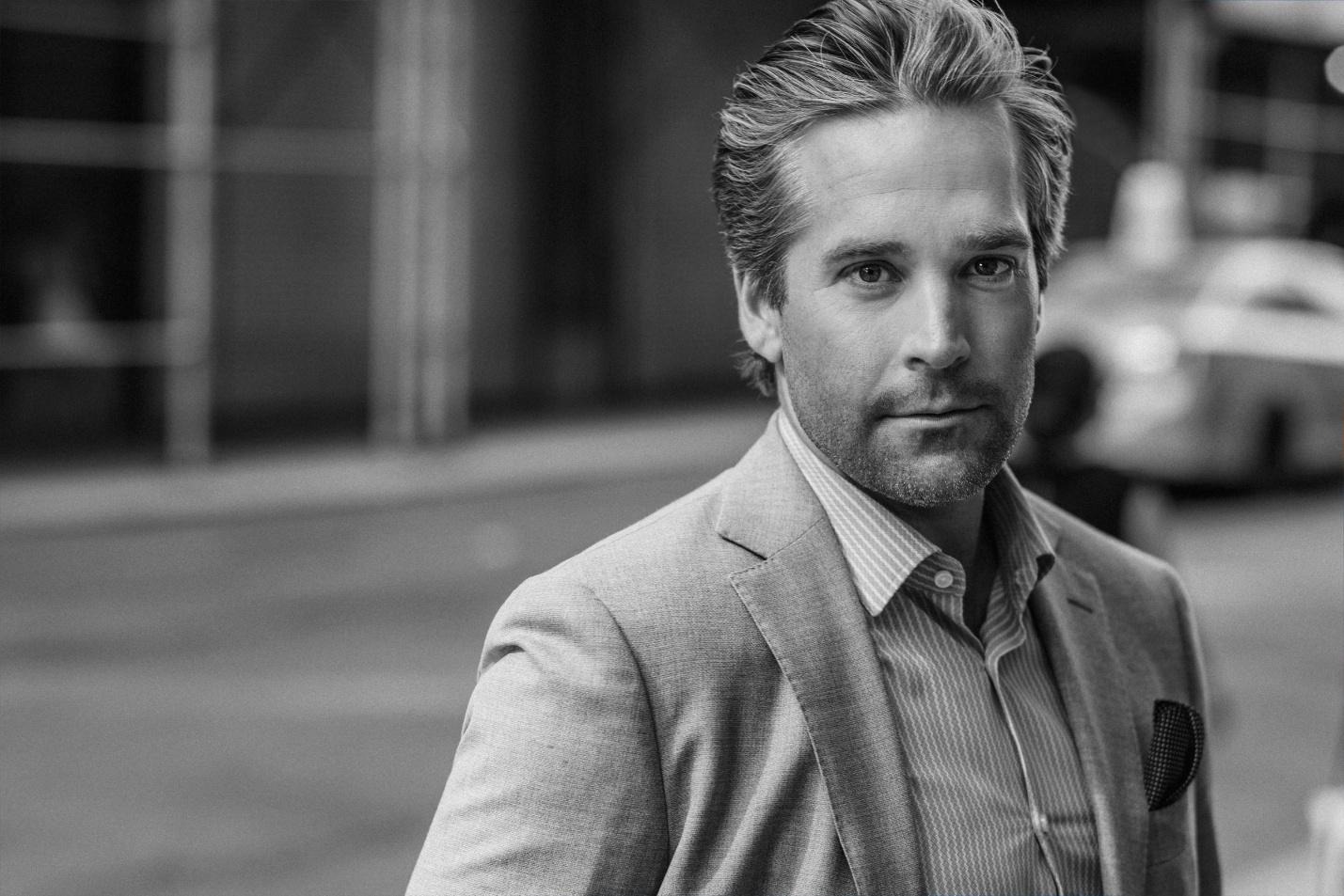 AI Headshots vs Real Photographers: What The Data Says and Why NYC’s ...