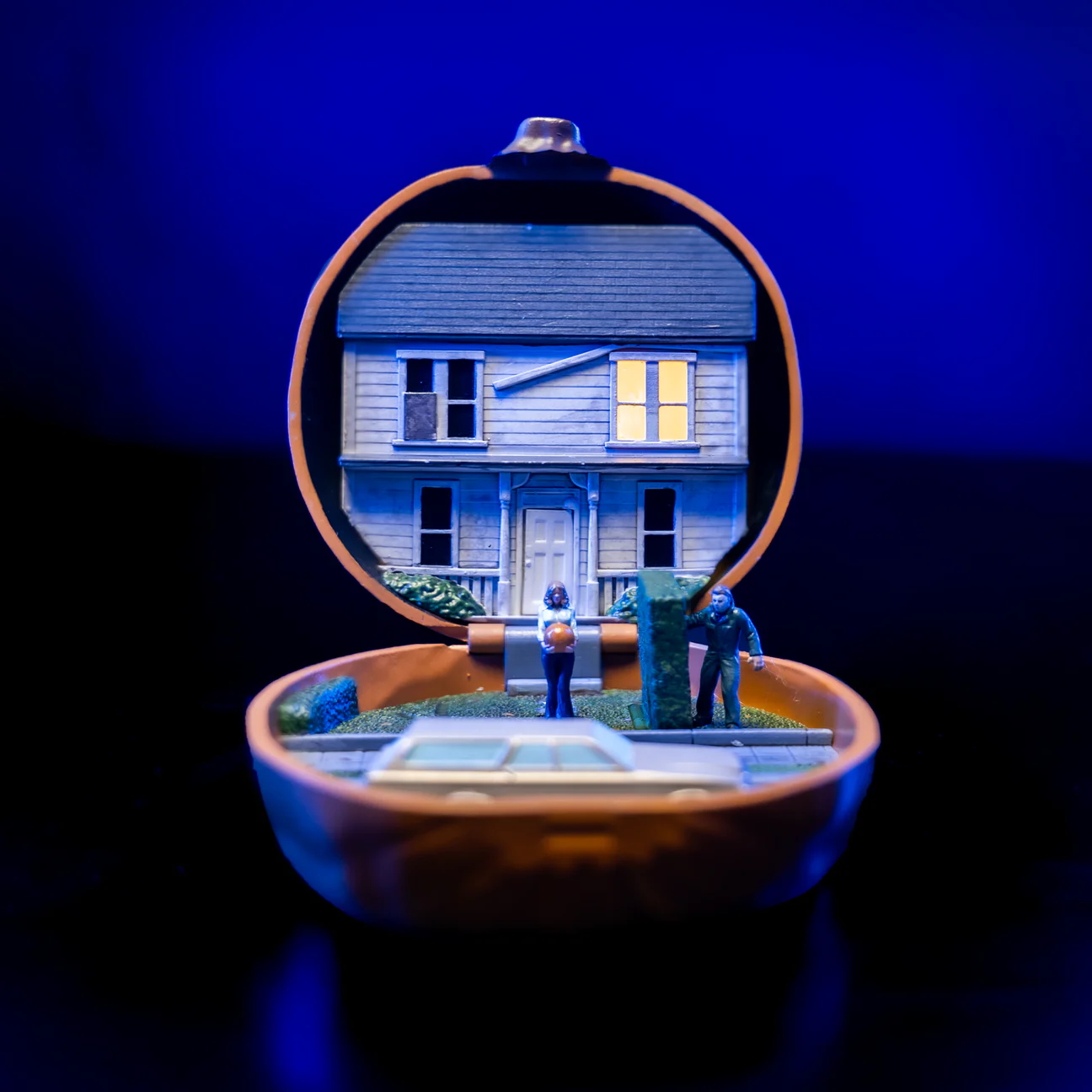 "Halloween" Polly Pocket Style Playset Coming from Trick or Treat