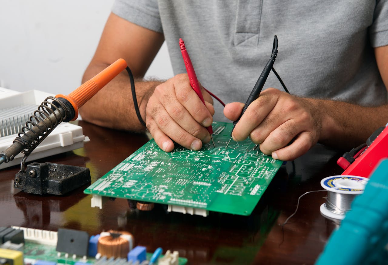 RayMing PCB – Trusted Rogers PCB Manufacturing Solutions
