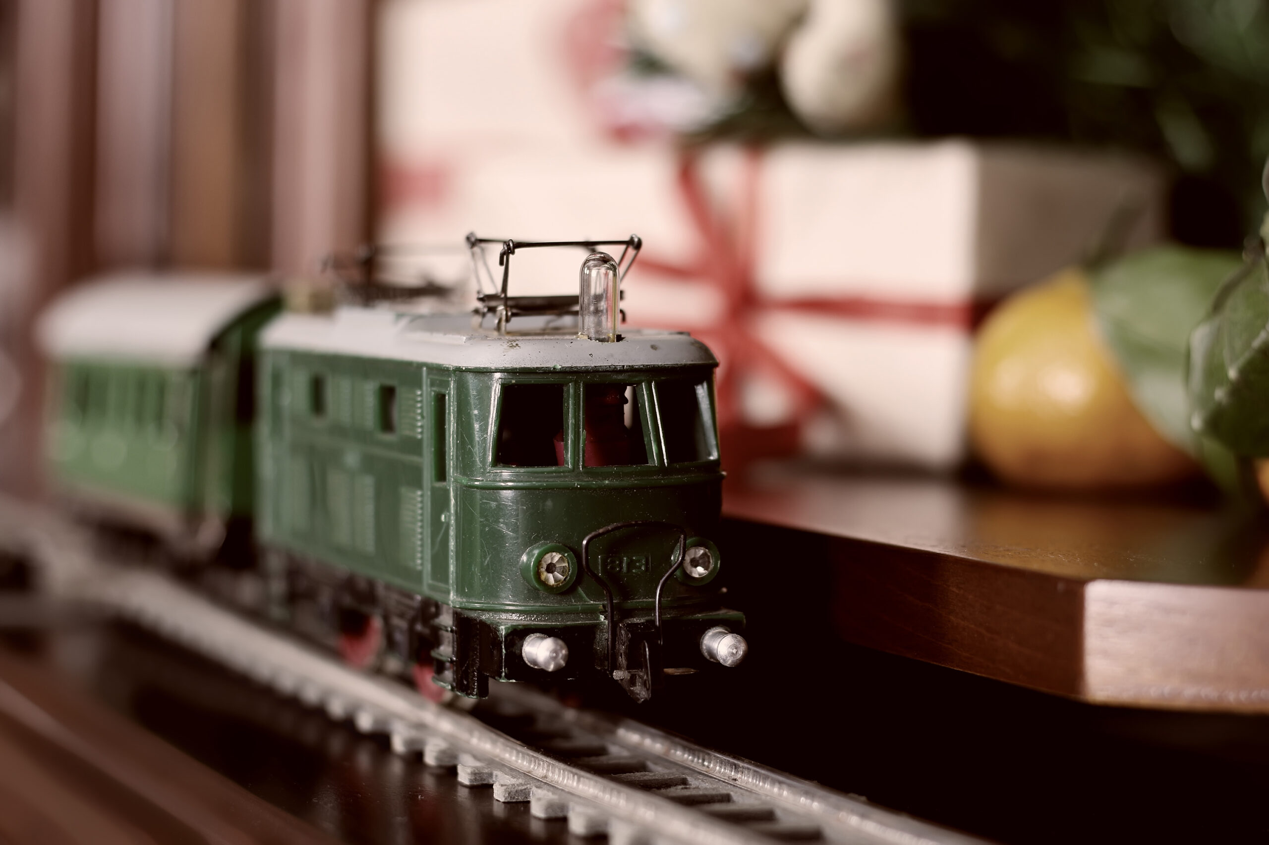 The Ultimate Starter Guide to Choosing Your First Model Train Set