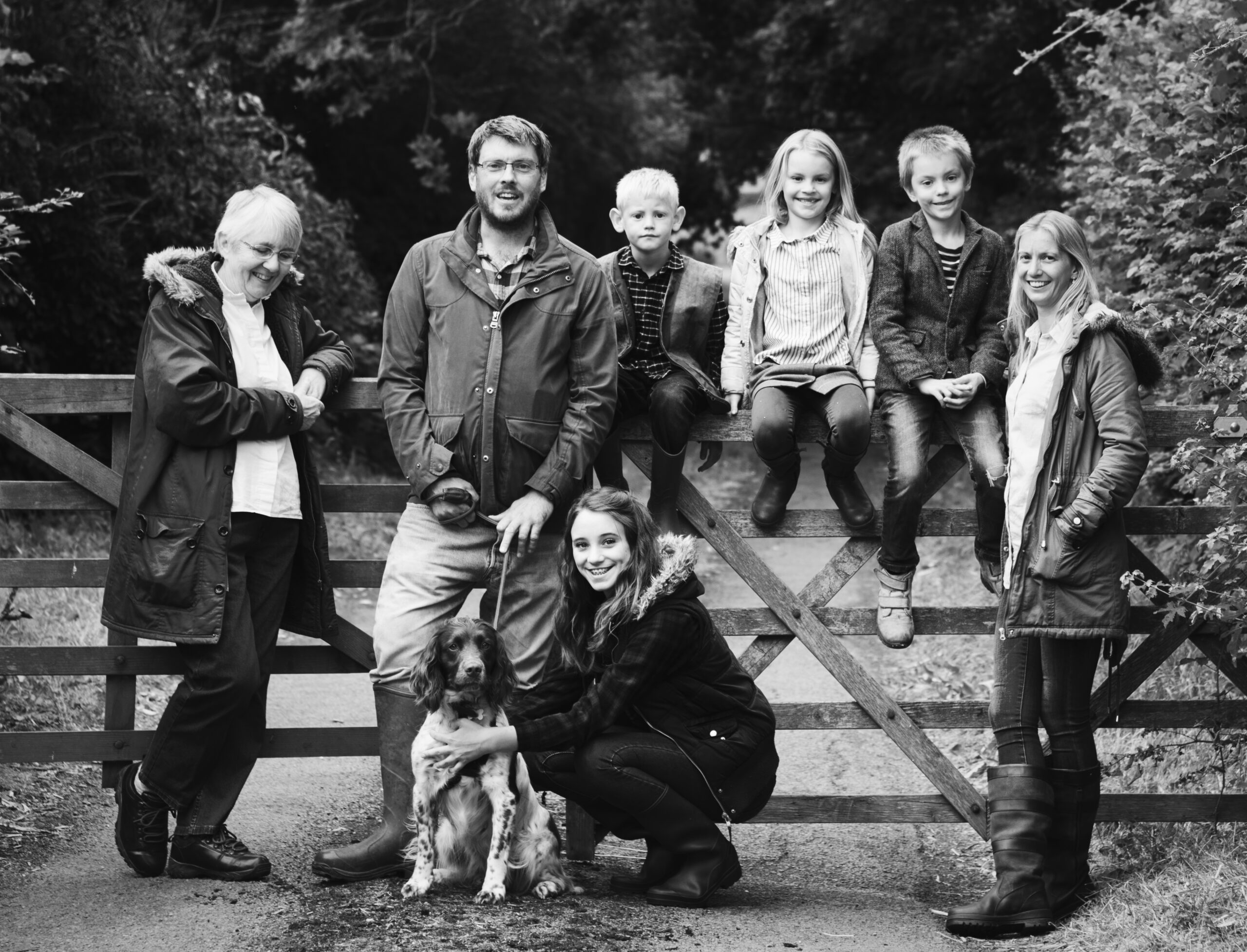 10 Tips for Perfect Multi-Generational Family Photos