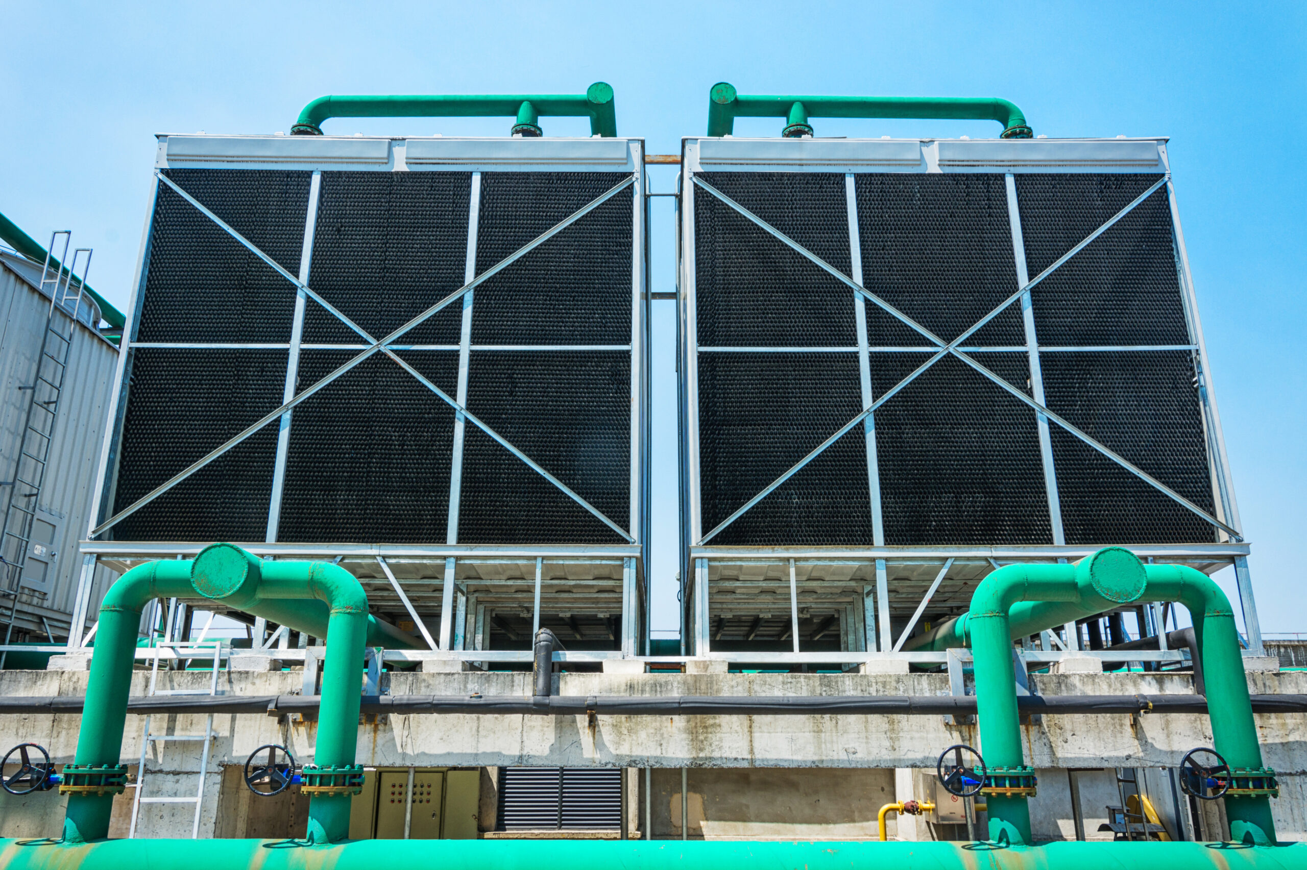 Energy-Efficient Cooling Strategies for Large Commercial Buildings