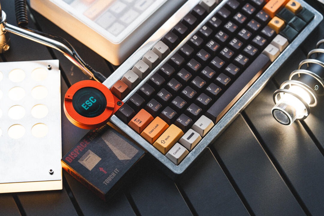 UK vs US Keyboard Layouts: What's the Difference? UK vs US Keyboard ...